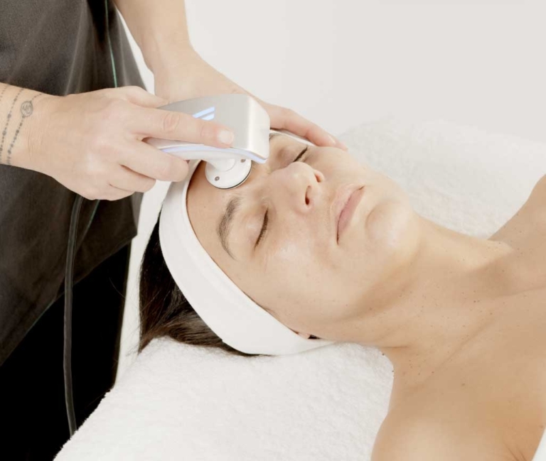 NeoCare Elite, the Face & Bodycontouring revolution - Bloomea